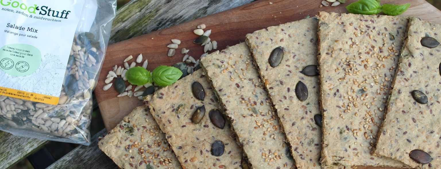 Vezelrijke crackers maken met Holland & Barrett