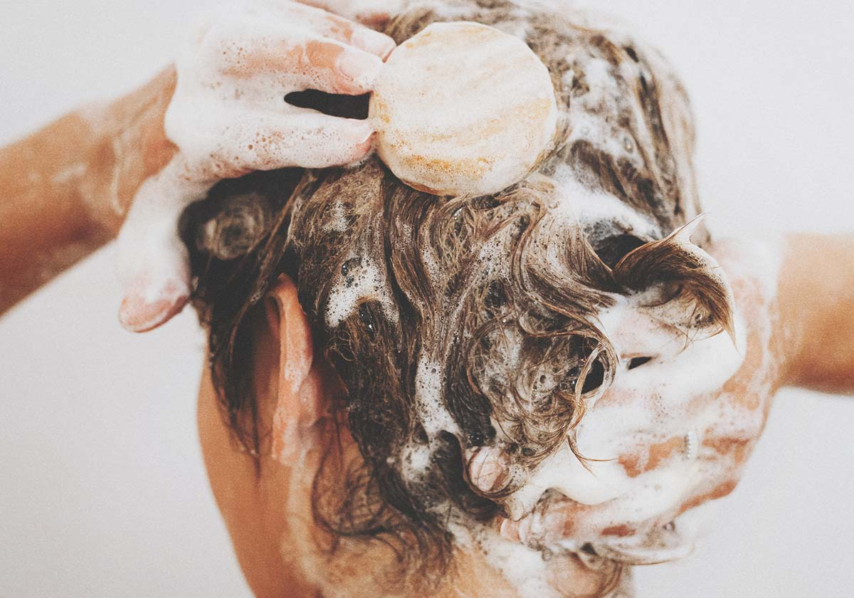 Tips & advies bij een (zeer) droge hoofdhuid | Holland & Barrett