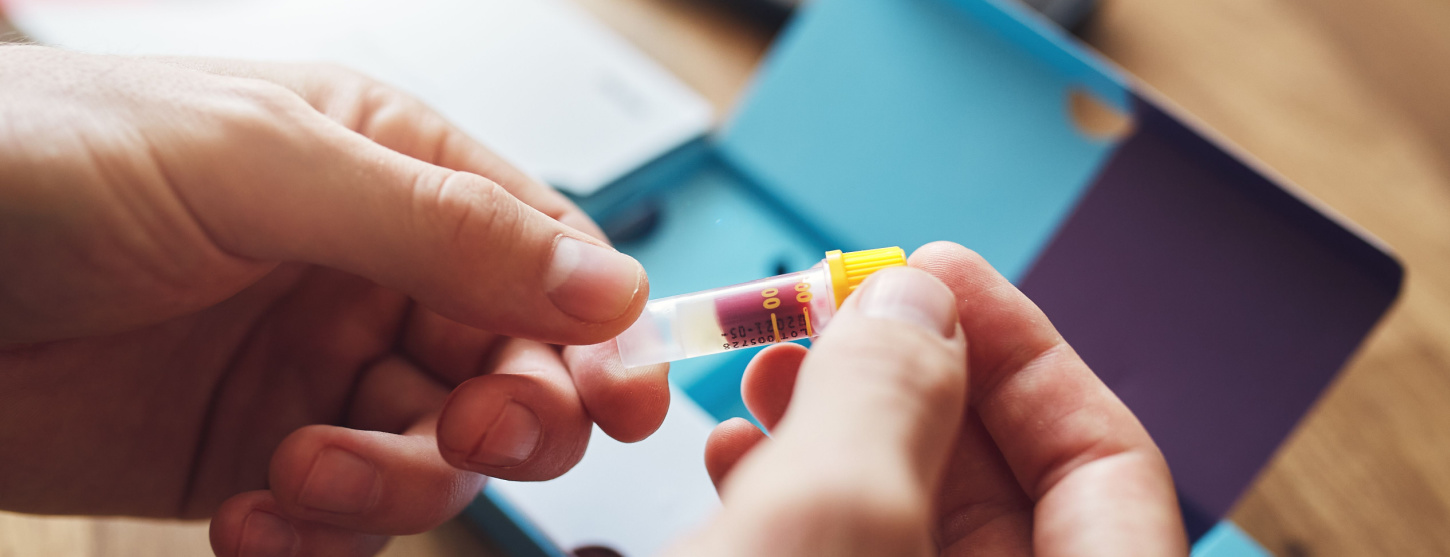 How To Use At Home Blood Tests For Vitamin Deficiency | H&B