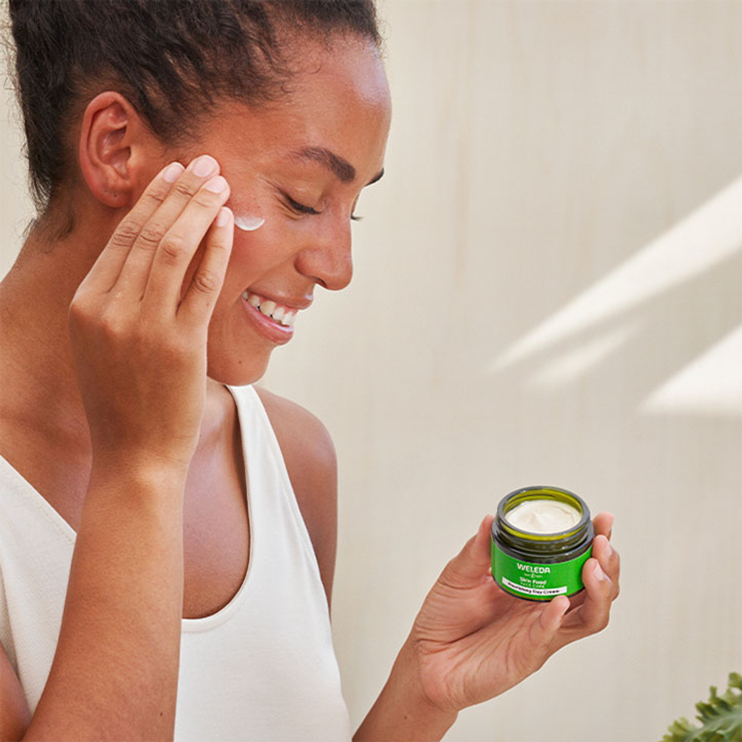 Weleda Skin Food Nourishing Day Cream | Holland & Barrett