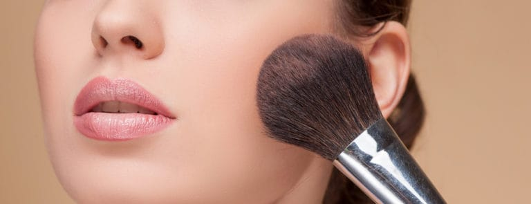 9 Ways To Manage Clogged Pores & Congested Skin | Holland & Barrett